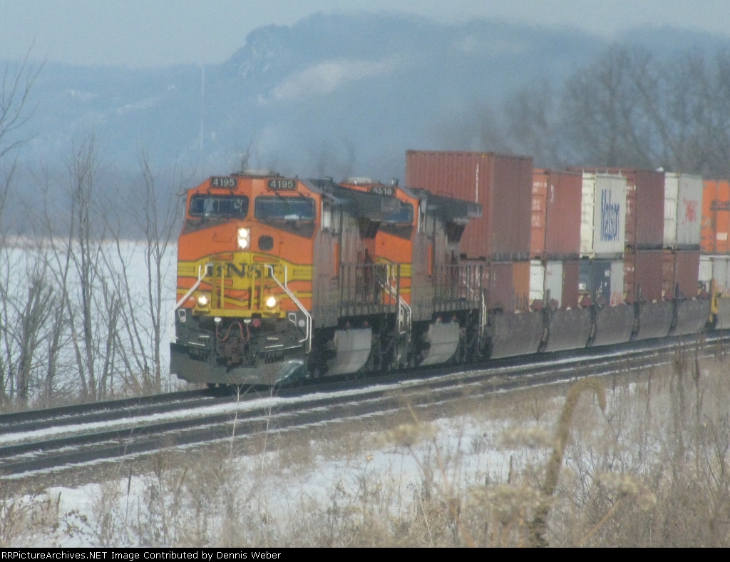 BNSF 4195-5518. BNSF's Aurora Sub.